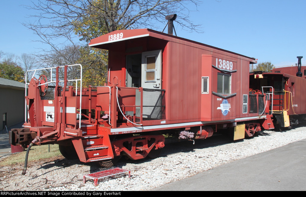 MP 13889 - Missouri Pacific Caboose